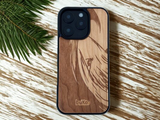 Wooden Phone Holder & Stand with Engraved Artworks - buKo
